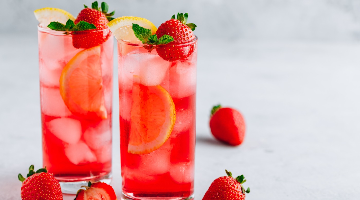 Strawberry Iced Tea Cooler Recipe - Shamrock Foods